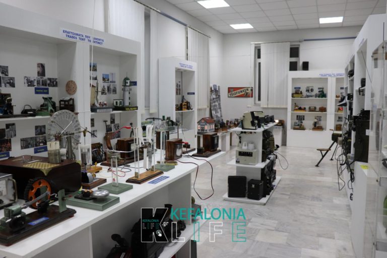 Μουσείο Ραδιοφώνου & Ασύρματου Τηλ/κού Υλικού (Βίντεο+Φωτό) - Kefalonia ...