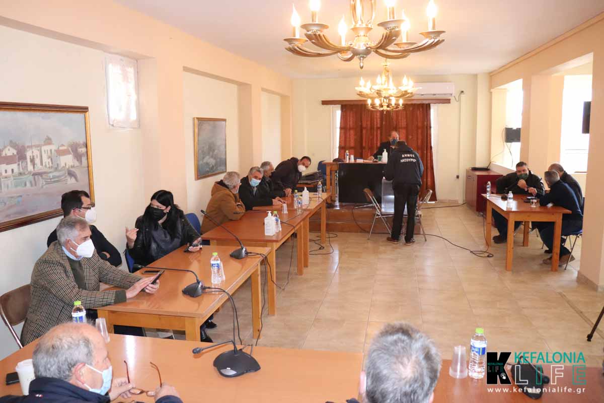 Ληξούρι: Τα μέλη του Προεδρείου Δημοτικού Συμβουλίου & της Οικονομικής ...