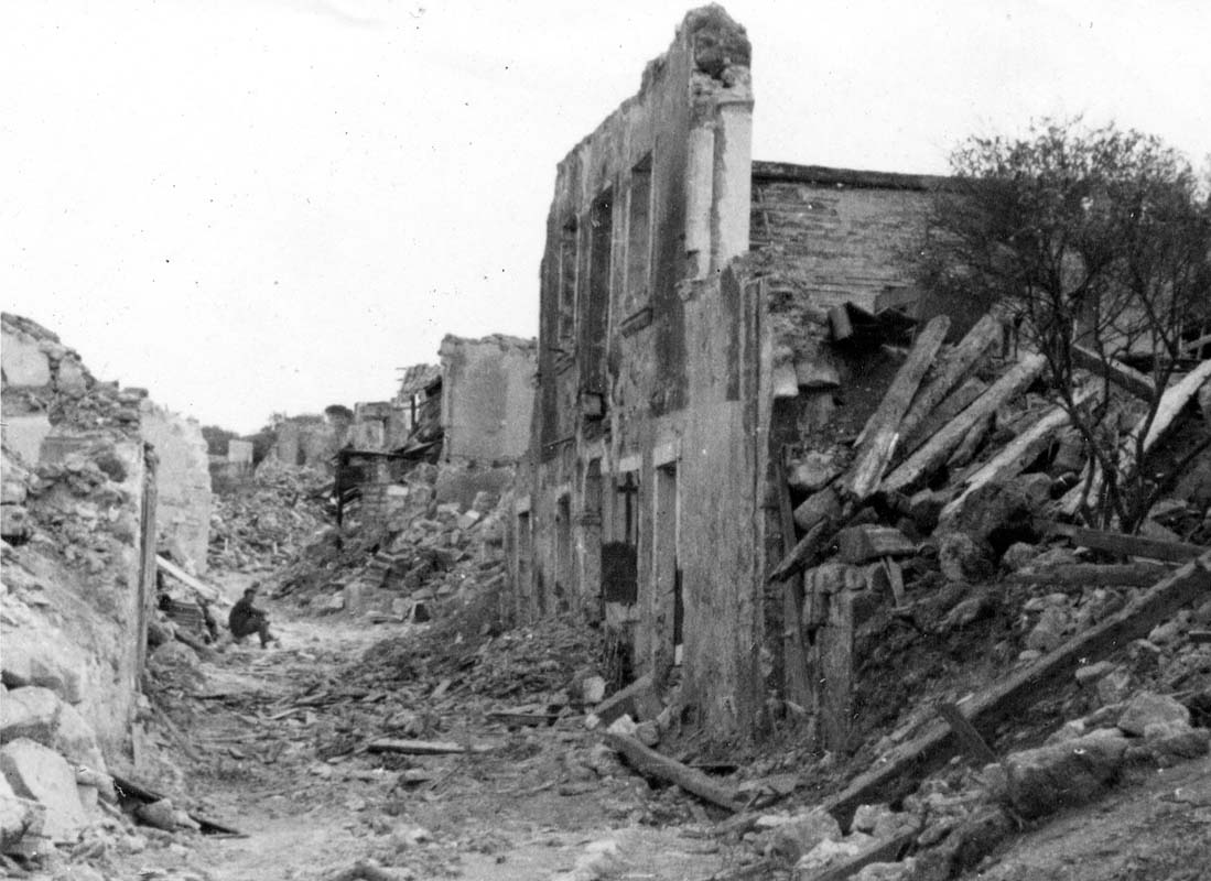 Συμμετοχή στο αφιέρωμα για τους σεισμούς του 1953 με θέμα "Πέτρα εσύ ...
