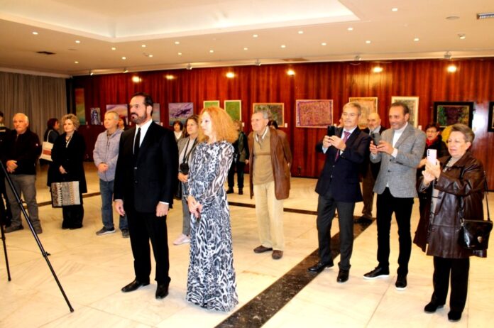 Τα λαμπερά εγκαίνια της επετειακής έκθεσης ζωγραφικής του Κώστα ...