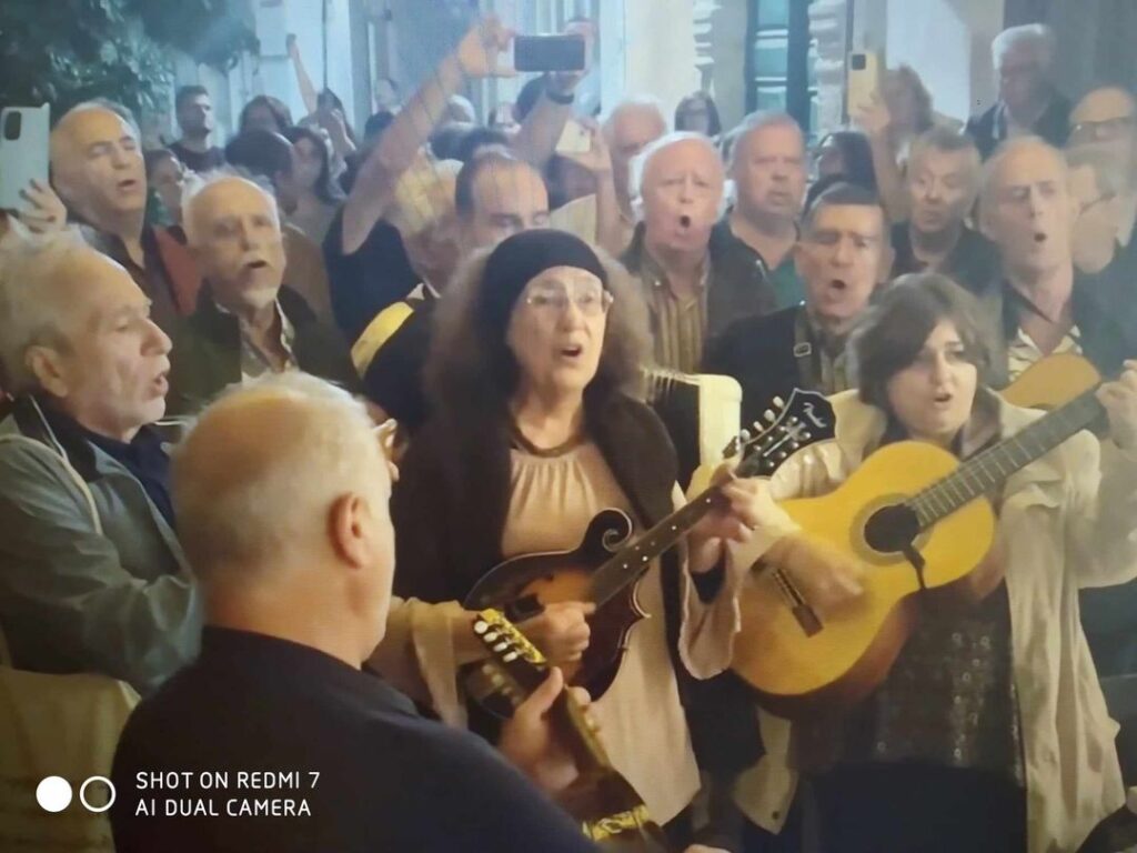 Χορωδία & Μαντολινάτα Αργοστολίου: Ολοκληρώθηκε το πρόγραμμα LEADER ...