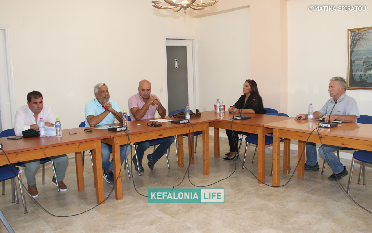 Διακόπηκε πριν καν αρχίσει η ειδική συνεδρίαση λογοδοσίας Δημοτικής ...