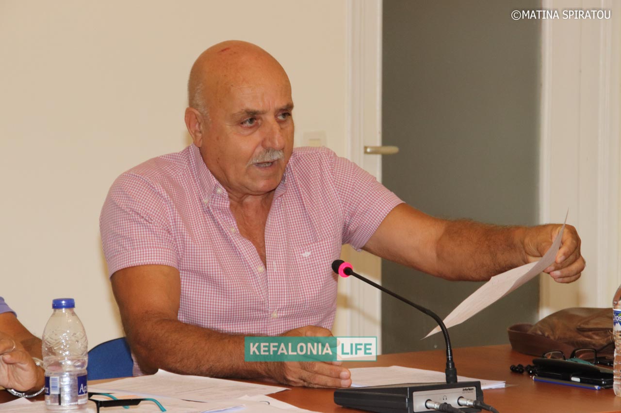 Βαγγέλης Θεοφιλάτος: Ο Δήμαρχος Ληξουρίου γιατί απέκρυψε την αλήθεια ...
