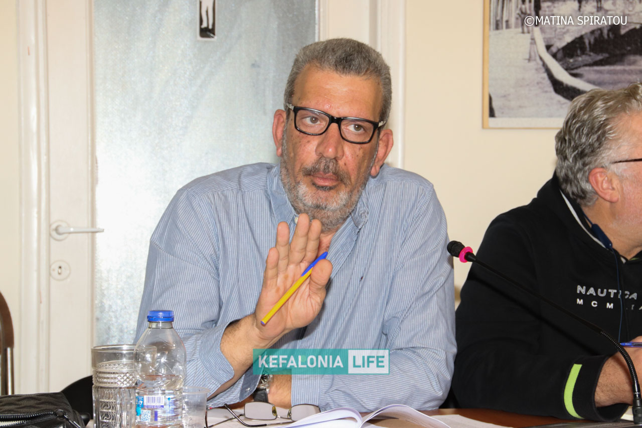 Διονύσης Περδίκης: Η Ελένη Λουκέρη εισηγήθηκε να ΜΗΝ υποβάλλει αίτηση ο ...